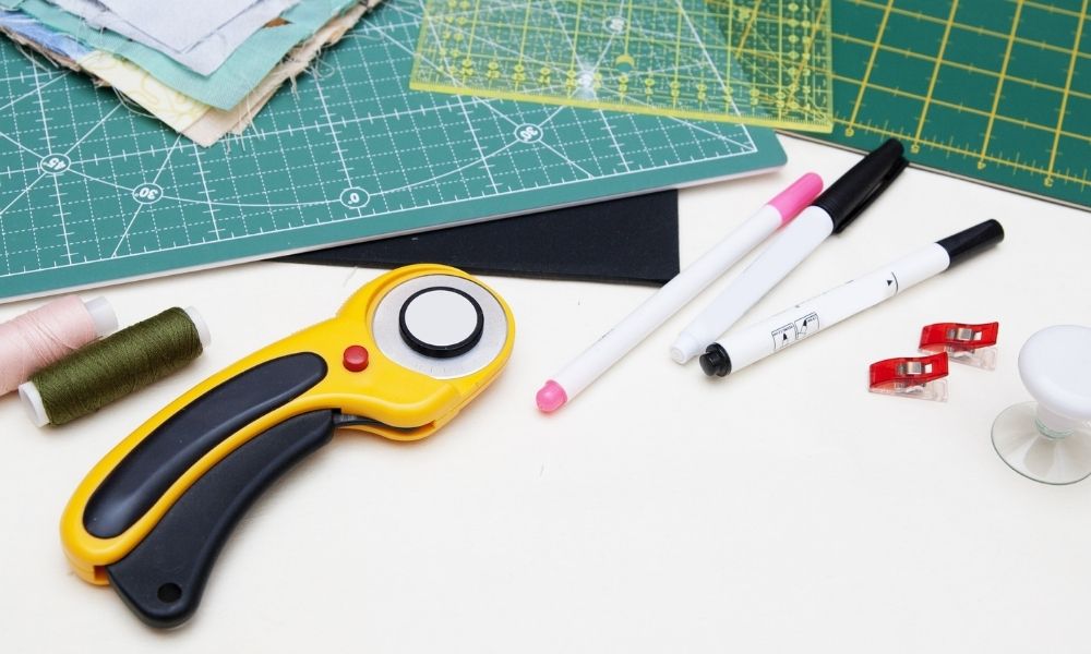 What Are the Top Tools You’ll Need To Make a Quilt? – Lindley General Store