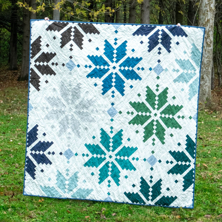 Knitted Star Quilt Pattern by Lo and Behold Stitchery